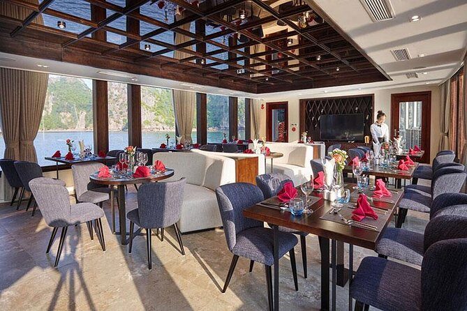 The Most Luxurious Ha Long Bay 1 Day Trip - Jadesails Cruise - Deep Dive Into the Itinerary