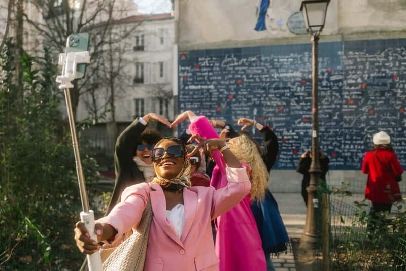 The Official Emily in Paris Montmartre Tour & Cocktail - FAQ
