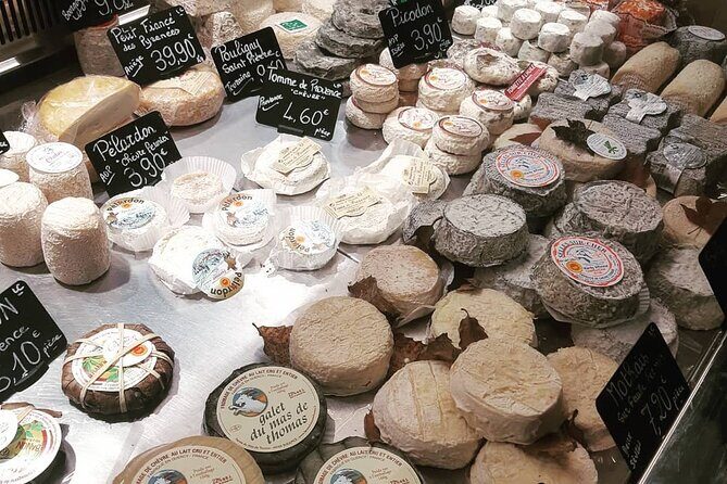 The Paris of the Parisians - Montmartre: Beyond the Tourist Traction