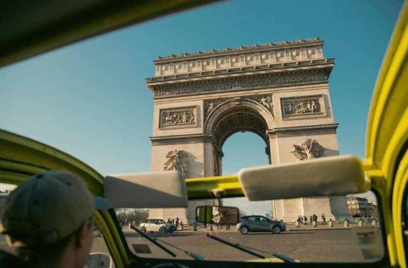 The Paris "Rive Gauche" tour in a vintage Citroën 2CV - A Closer Look at the Tour Itinerary and Experience