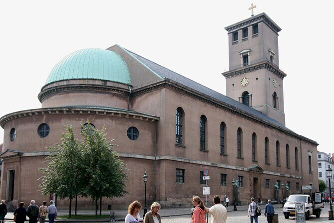 The Philosopher's Last Walk: An audio tour on the life of Søren Kierkegaard - Key Points