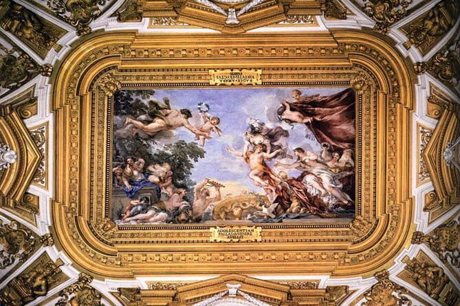 The Pitti Palace private tour: Splendours of the Royal Residence - Why Choose a Private Tour at Pitti Palace?
