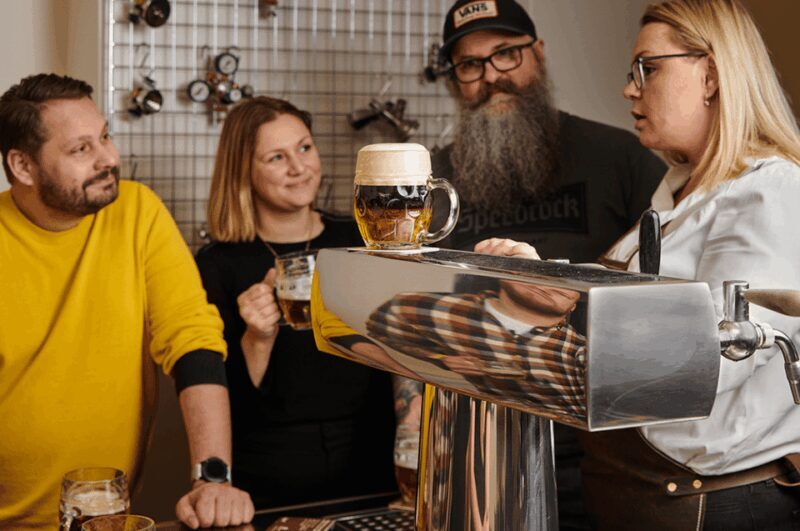 The School of Beer: Traditional Czech Art of Pouring Beer - Key Points