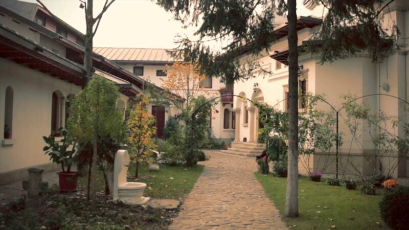 The secret Bucharest - half day walking tour - Practical Tips