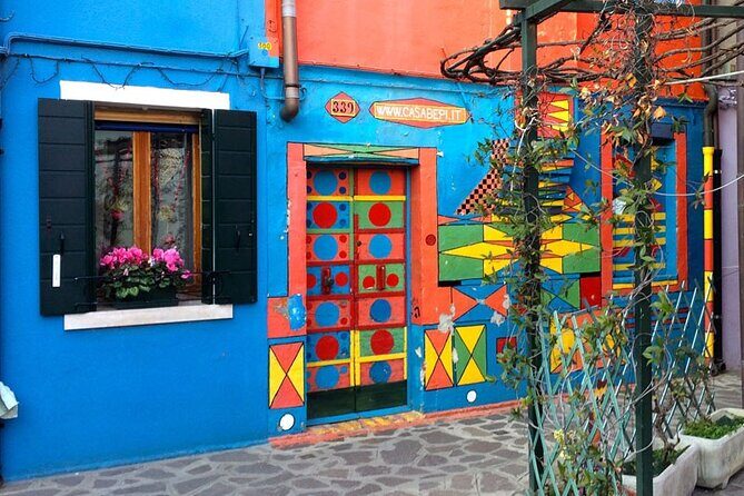The Secret Corners of Burano - Practical Details and Tips for Travelers