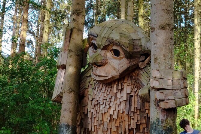 The Six Forgotten Giants Trolls Hunt with Minibus - Key Points