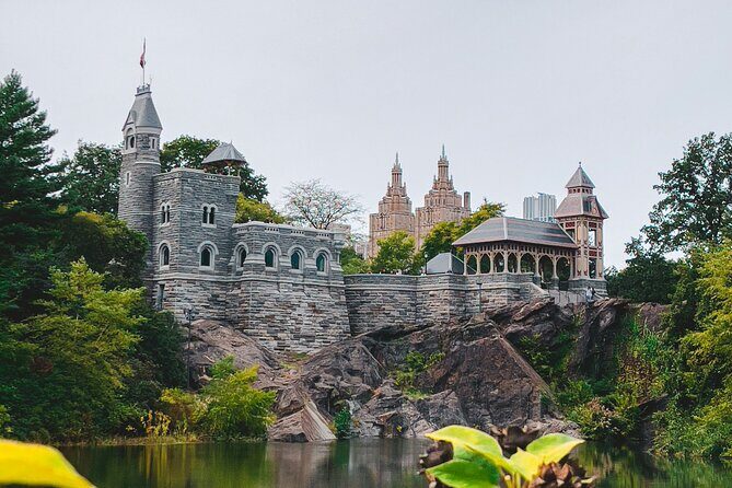 The Smurfs Filming Locations Tour in New York with Private Guide - Exploring the Filming Locations in Detail