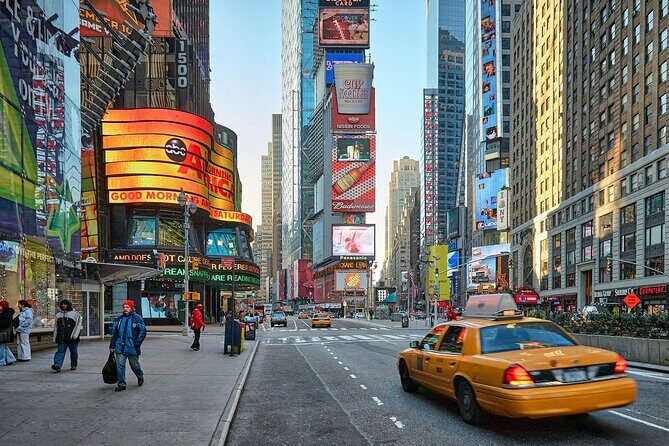 The Smurfs Filming Locations Tour in New York with Private Guide - FAQ