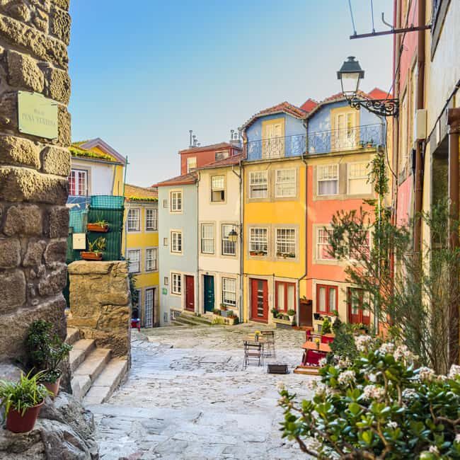 The Soul of Porto: Walking Tour with Food and Wine Tasting - Key Points