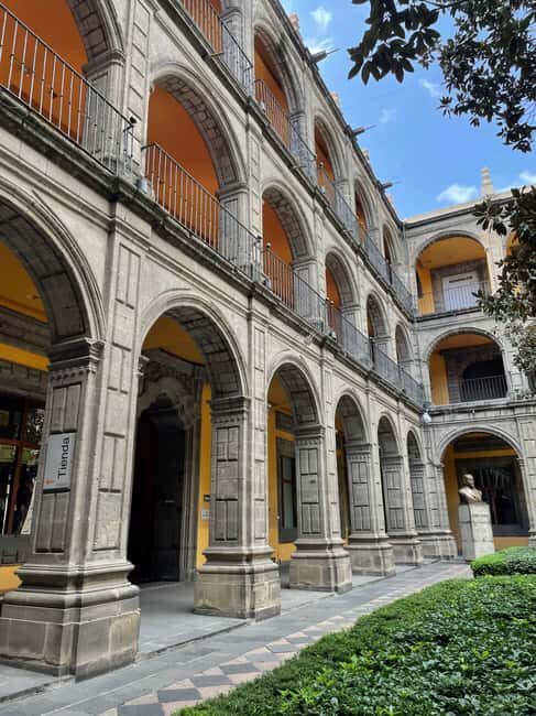 The Steps of Frida: Mexico City - Exploring Mexico City’s Historic Heart