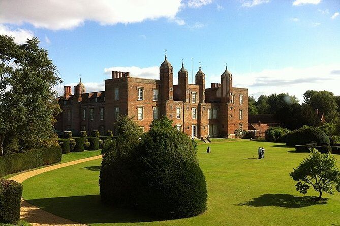 The Stories behind the Village Green: A Self-Guided Audio Tour in Long Melford - An In-Depth Look at Long Melford’s Self-Guided Tour