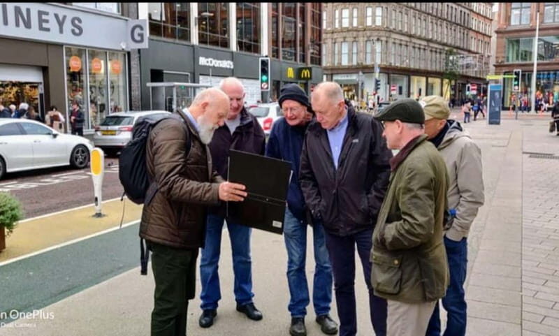 The Story of Belfast: walking tour with a local guide - The Sum Up