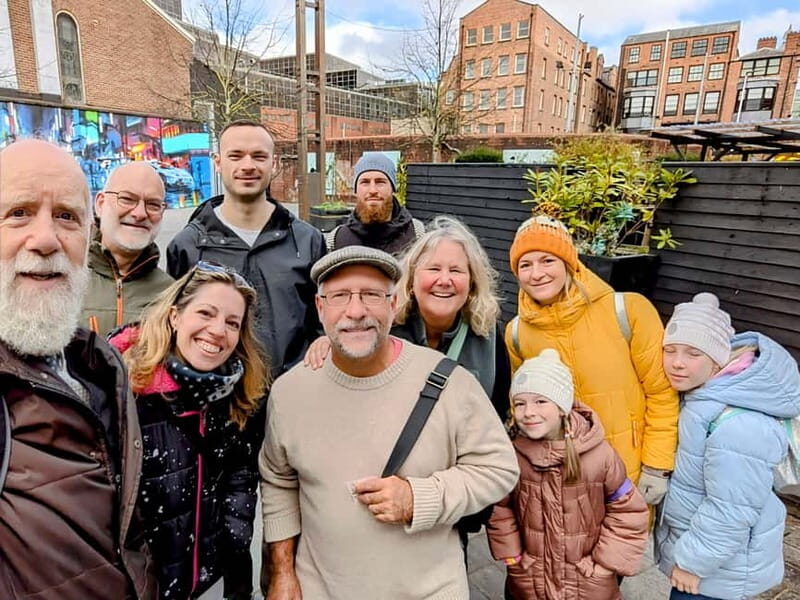 The Story of Belfast: walking tour with a local guide - FAQ