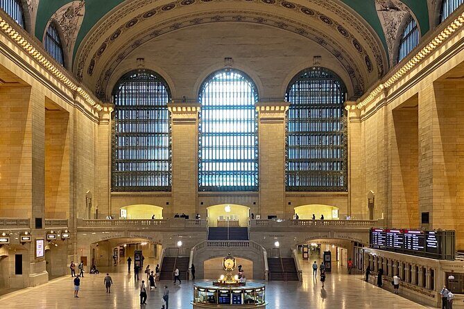 The Story of Grand Central Terminal: An Art And Engineering Marvel - An Introduction to the Virtual Tour Experience