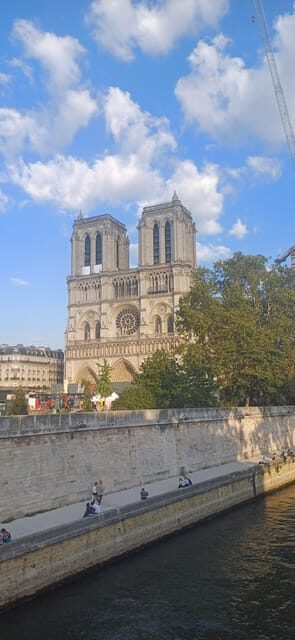 The Treasure of Saint-Louis : Île de la Cité & Saint-Louis - What to Expect at Each Stop
