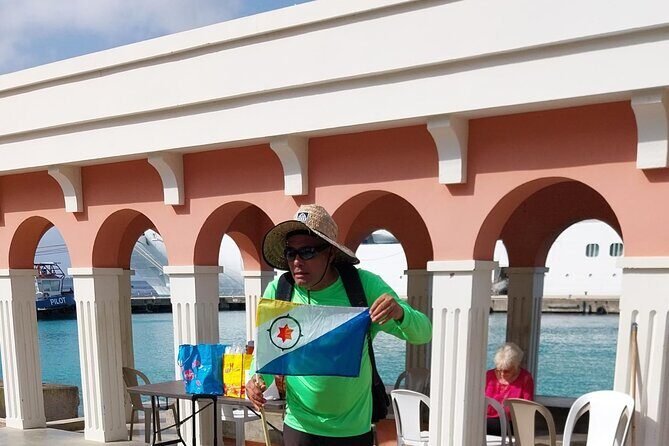 The True Dushi Lokal Experience is just two feet away. - Who Will Love This Tour?