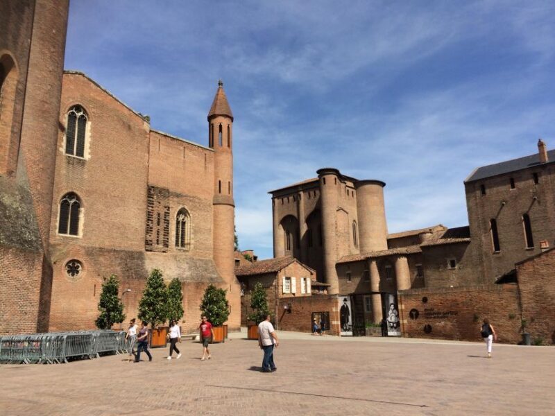 The two beautiful cities of Albi and Cordes sur Ciel - Introduction and First Impressions