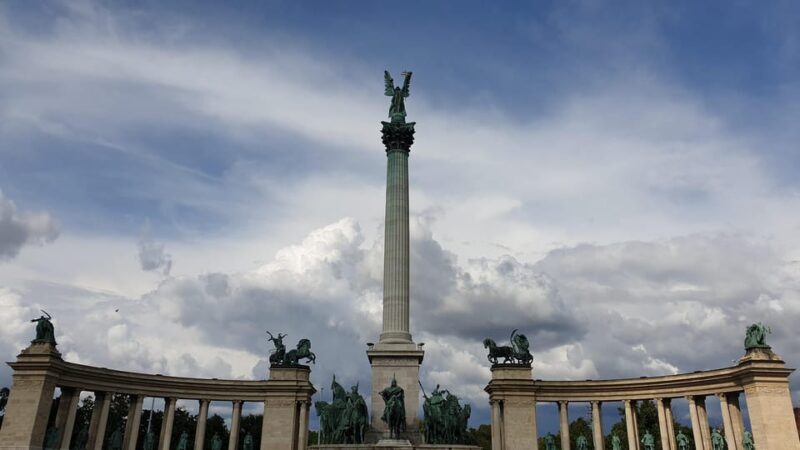 The Ultimate Private Kickstart Tour of Budapest - Discovering Budapest in 3.5 Hours: The Detail-Oriented Tour Experience