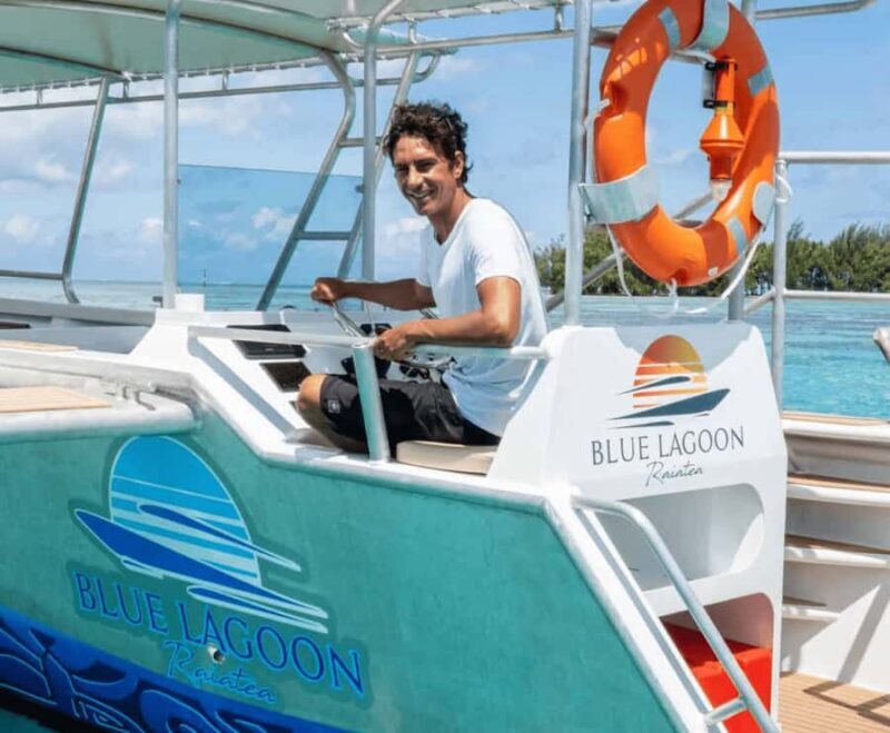 The Vanilla tour of Taha'a in a comfy outrigger canoe - An In-Depth Look at the Experience