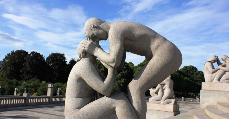 The Vigeland Park in Oslo: Insta-Perfect Walk with a Local - Why Choose This Tour? A Detailed Look