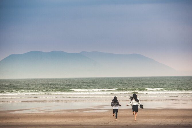 The Wild Coast of Dingle Peninsula and Slea Head from Killarney - The Journey Begins: Inch Beach