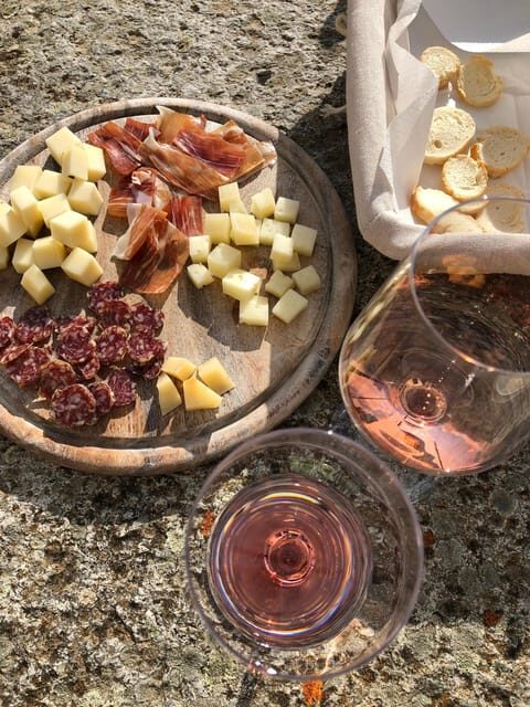 The WINEdering Bike: Private Bike Tour & Wine Tasting - The Itinerary in Detail: What to Expect