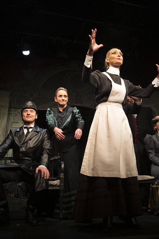 Theatre in Paris: The Bald Soprano (La cantatrice chauve) - The Value of This Experience
