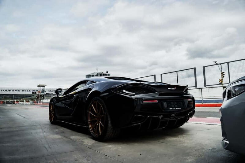 THRILL RACING SUPERCAR MASTERY - Key Points