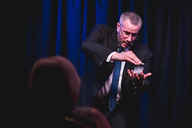 (Thur 7pm) Comedy Magic Show includes 1x Pizza & 2 glasses of Prosecco - Rules and Etiquette