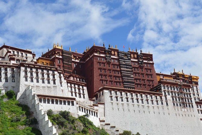 Tibet Tour With Everest Base Camp  FLY IN DRIVE OUT- 8 DAYS - Who Will Love This Tour?