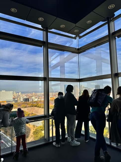 (Ticket Included) Explore Osaka Castle & Museum of History - The Guide and Small Groups