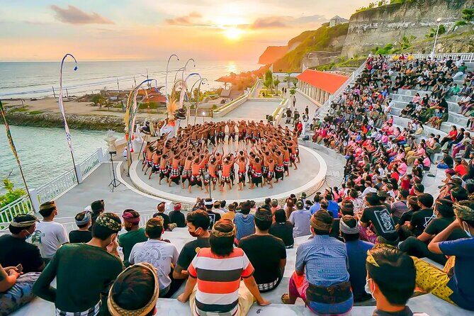 Tickets for the Kecak Dance Performance at Melasti Beach - The Setting: Melasti Beach