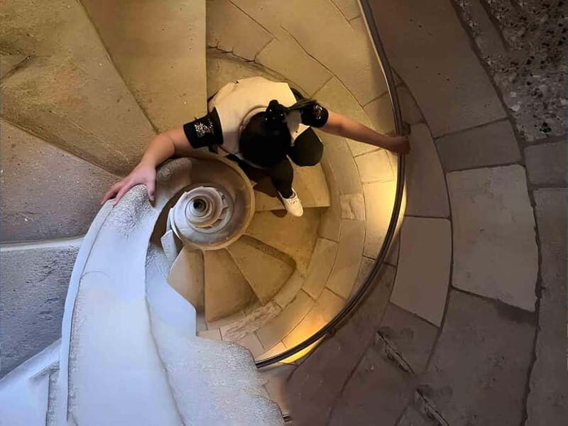 Tickets & Towers: Lights & Shadows of the Sagrada Familia - Itinerary Breakdown: What You’ll Experience