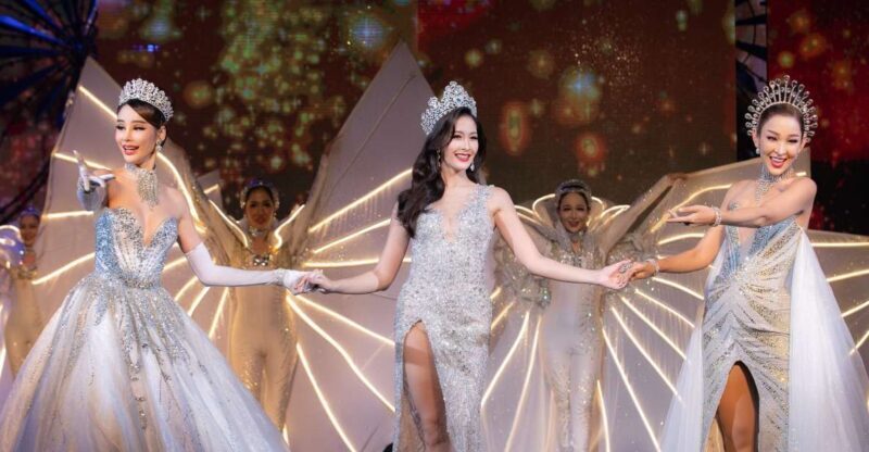 Tiffany's Show Pattaya: Cabaret Show Entry Ticket - Who Would Enjoy Tiffany’s Show?