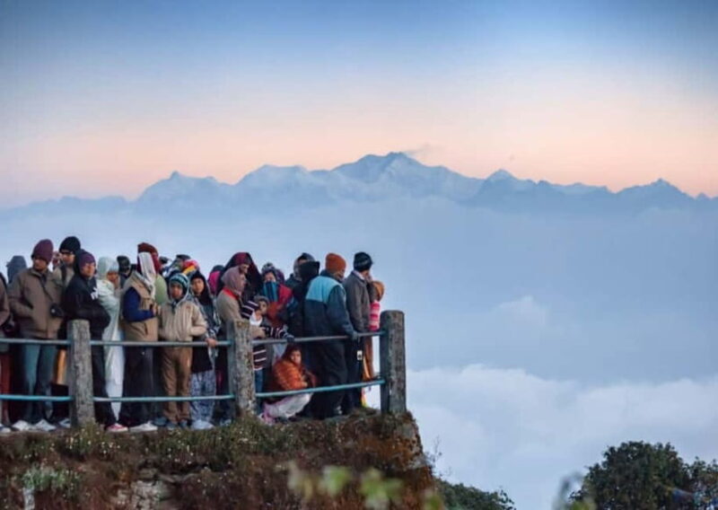 Tiger Hill Sunrise and Hiking Tour from Darjeeling - Key Points
