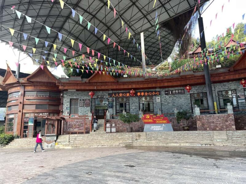 Tiger Leaping Gorge Easy Hike & Baisha Old Town Day Tour - The Sum Up