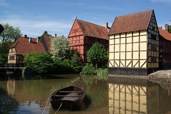 Time travel in Aarhus - Key Points