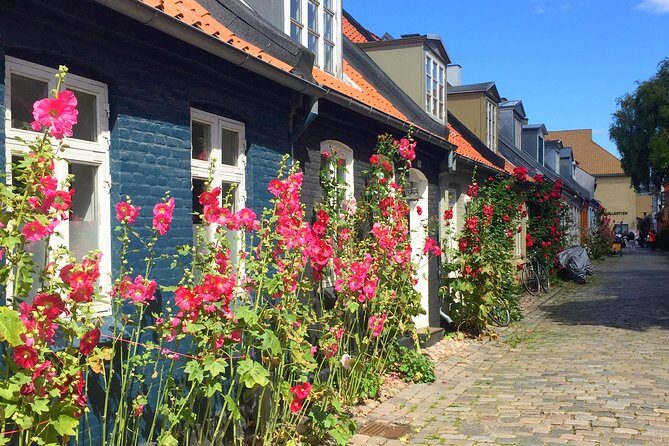 Time travel in Aarhus - Setting Off from Dokk1: The Meeting Point