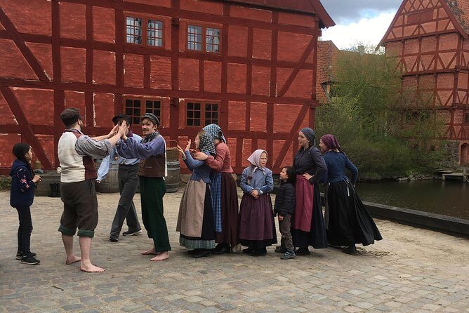Time travel in Aarhus - The End of the Tour: Flexibility and Optional Exploration