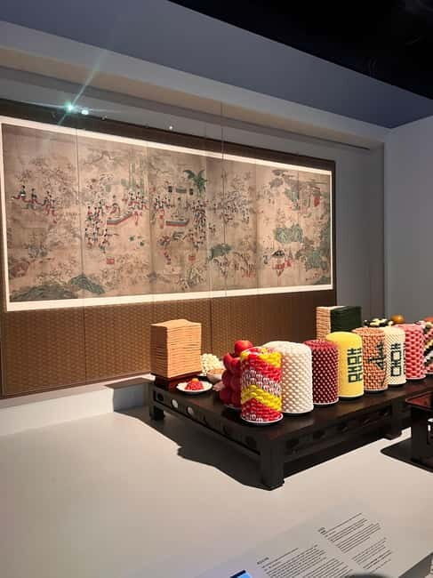 Time Travel in Seoul: Gyeongbokgung, Folk Museum & Bukchon - The Sum Up