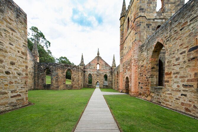 Time Traveler Tale Unveiling History at Port Arthur Full Day Tour - What Makes This Tour Stand Out?