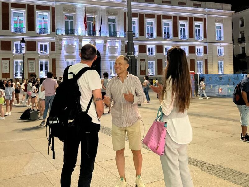 Time Traveler's Stroll From The Hapsburgs to The Bourbons - An In-Depth Look at the Tour Experience