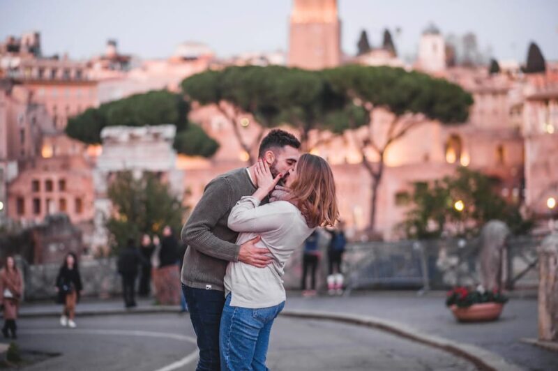 Timeless Echoes, A Photojourney Through Colosseum and Monti - What Sets This Experience Apart?