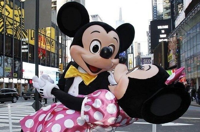 Times Square Walking Tour with Insider Secrets - Why This Tour Works Well