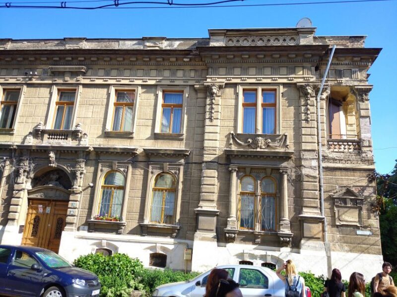 Timisoara Dream Tour in Elisabetin Neighborhood - The Value of the Experience