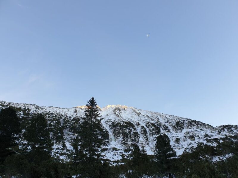 Timisoara Dream Tours: Let's Go Hiking in Retezat Mountains - An Honest Look at the Retezat Mountain Experience