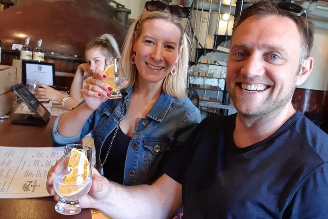 Tipple of Gin Experience Tour - Visiting the Wineries and Distilleries