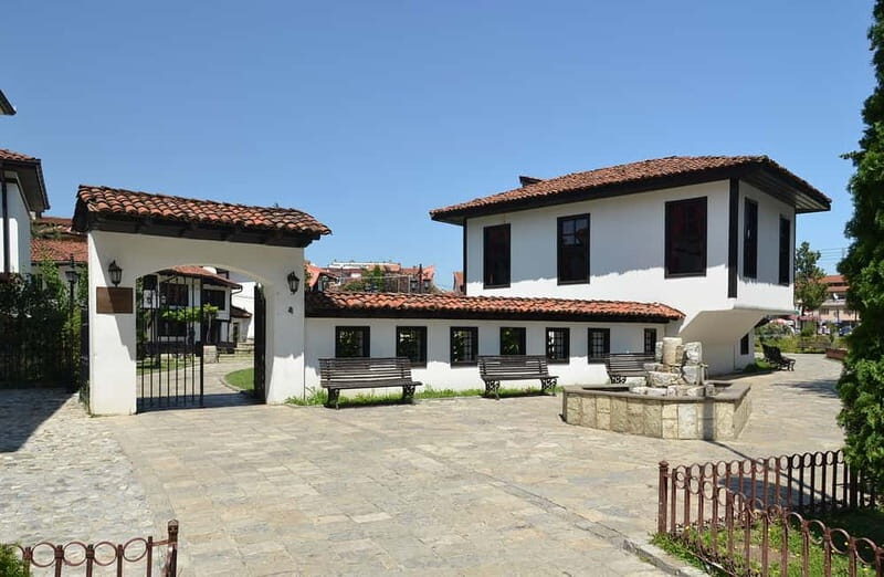 Tirana: Pristina/Prizren, Kosovo Private or Shared Day Tour - Who Should Consider This Tour?