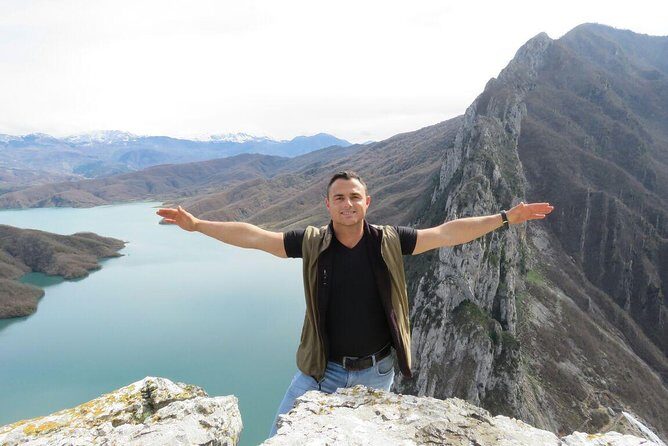 Tirana Walking Tour and Bovilla Lake (3-6 Pax) - FAQs