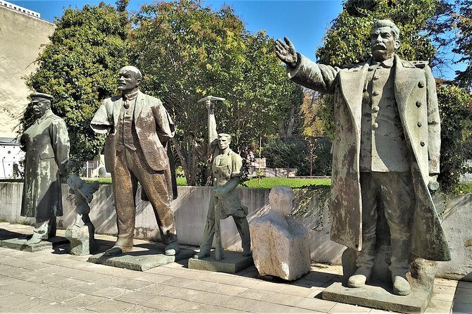 Tirana Walking Tour, Extra Virgin Olive Oil and Raki Tasting - An In-Depth Look at the Tirana Walking Tour